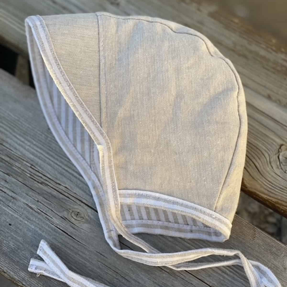 Gliz Design : Baby Bonnets : Brim Cream linen stripes